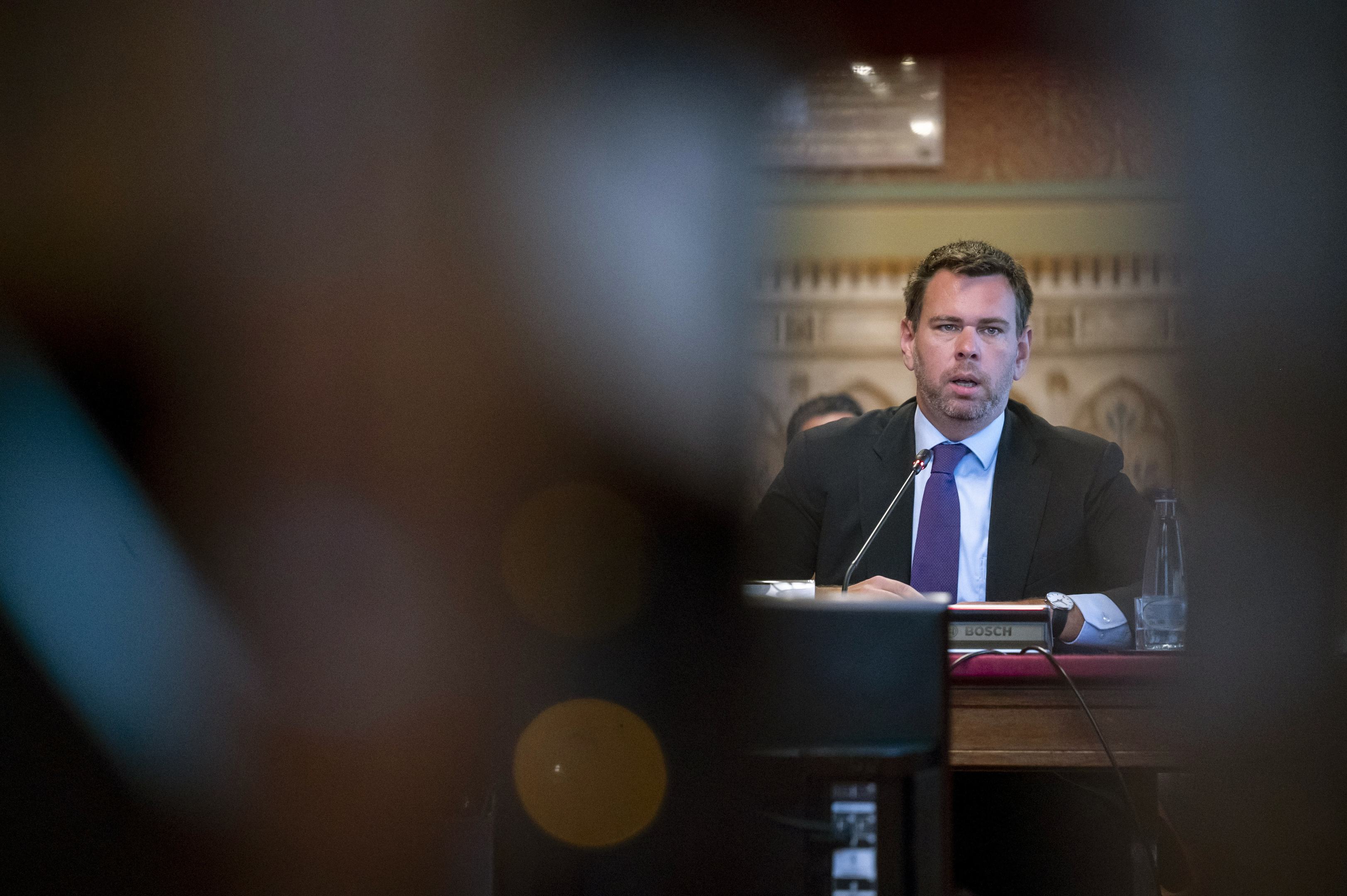 Vitézy Dávid kirúgta Lázár volt évfolyamtársát a MÁV szolgáltatócége ...