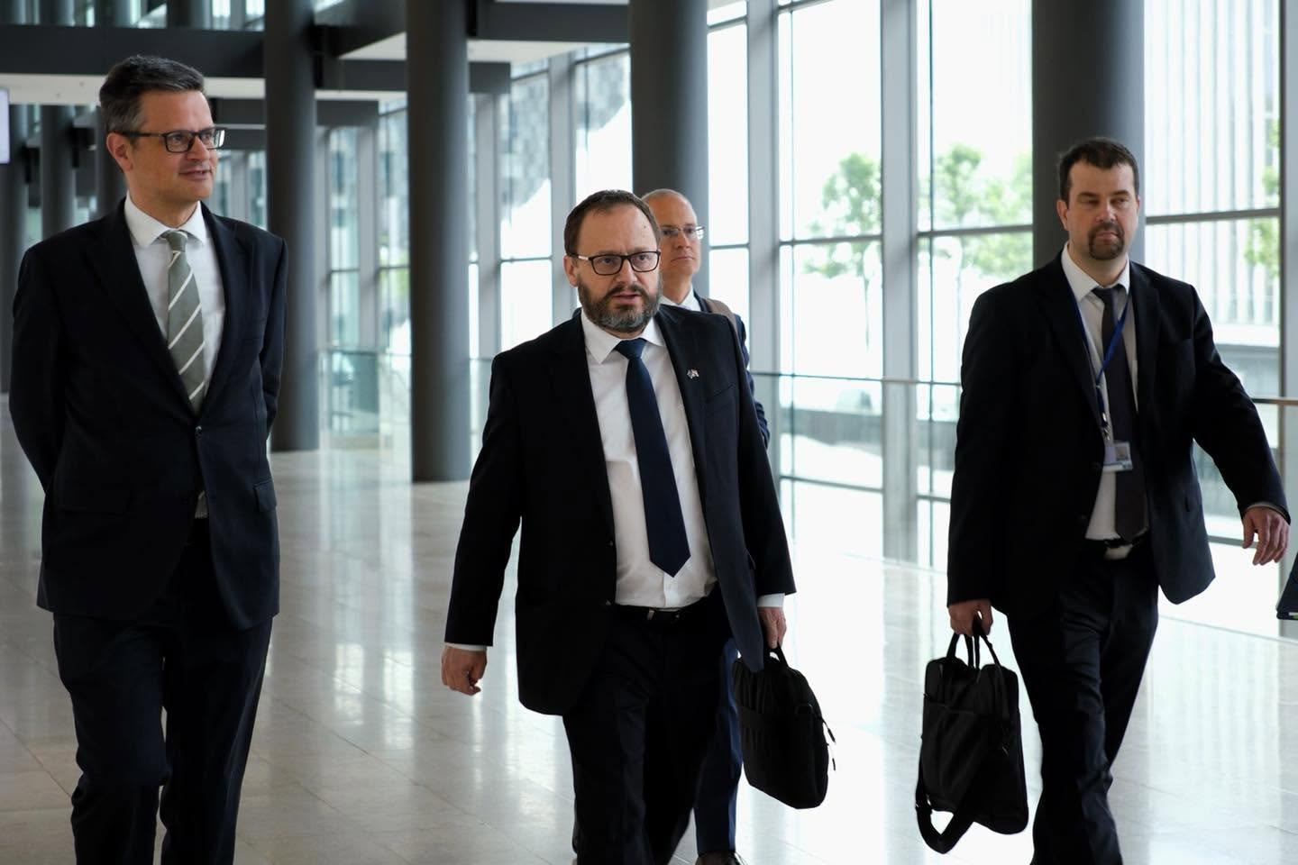 Kiderül a kormány pontos terve: nem lesz titok, mit vállalunk az uniós ...