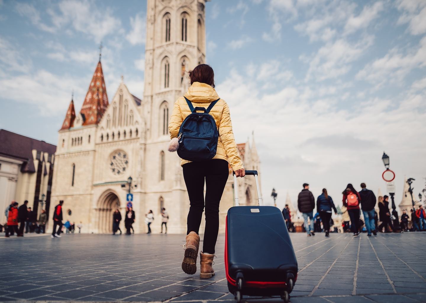 Az árvíz elijesztette a turistákat Budapestről, de így is rekordra ...