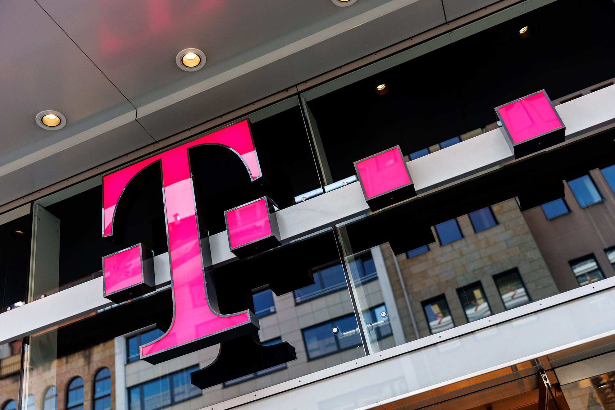 Leuralta a hazai piacot a Telekom, de egy fontos dologban veri a Yettel ...