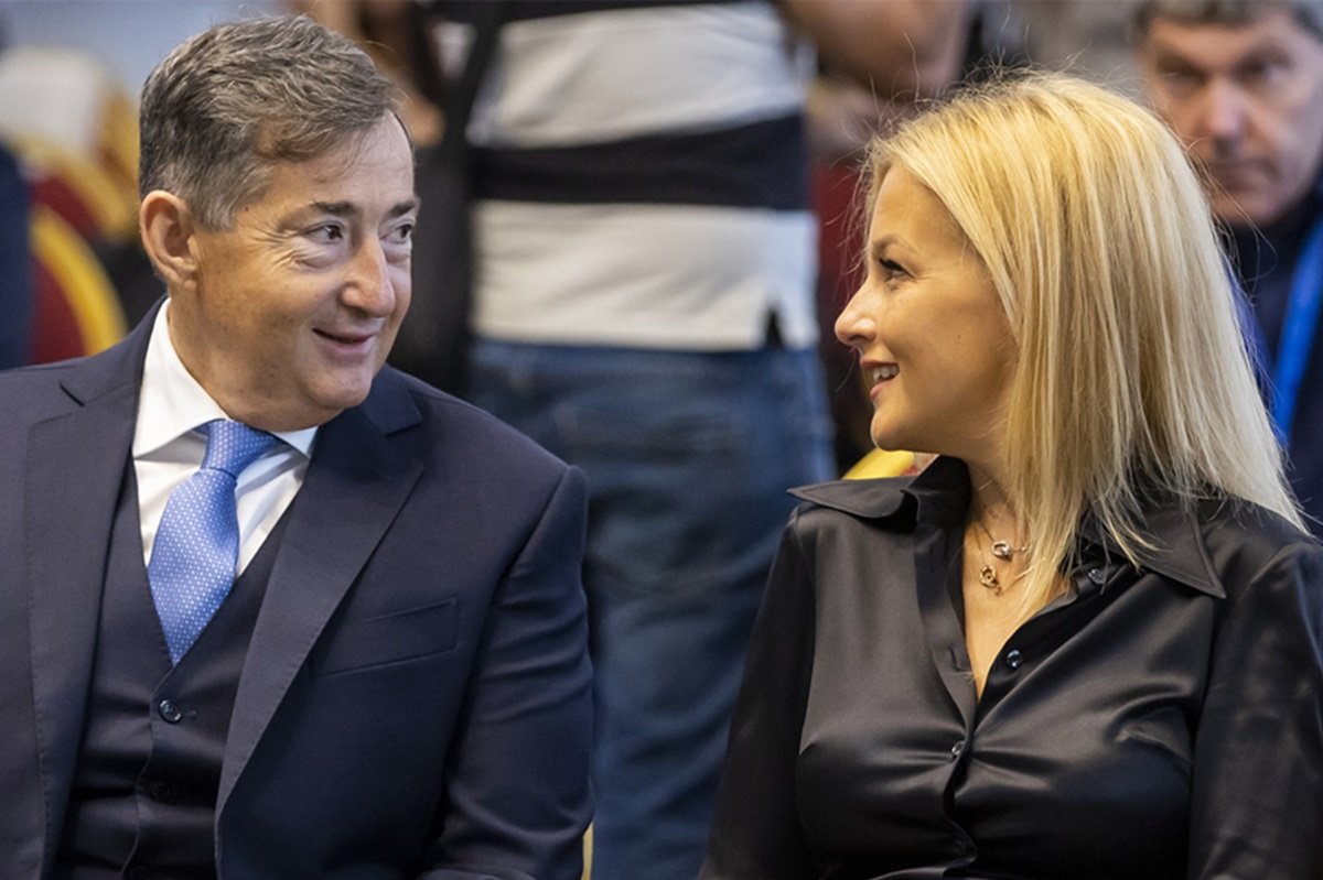 Új képek láttak napvilágot Mészáros Lőrinc gőzerővel épülő impozáns ...